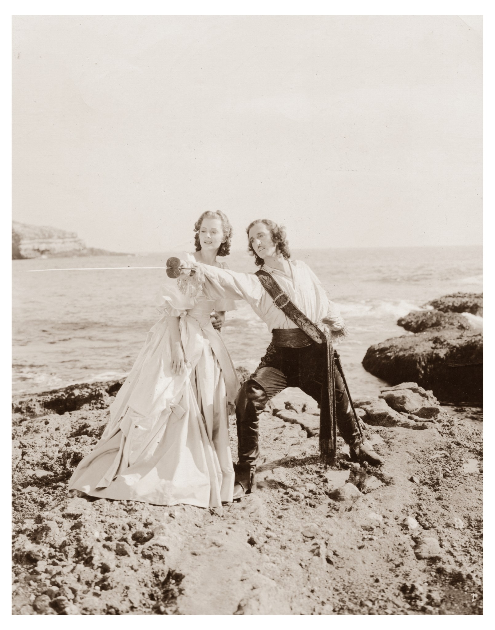 The Duel on the Beach, Part IV: Flynn versus Rathbone in Captain Blood ...
